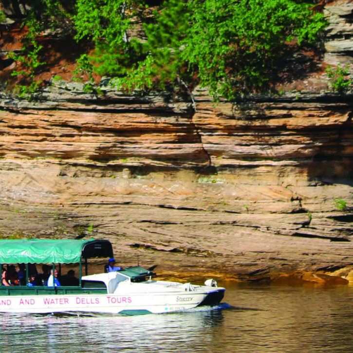 ATTRACTIONS - Original Wisconsin Ducks